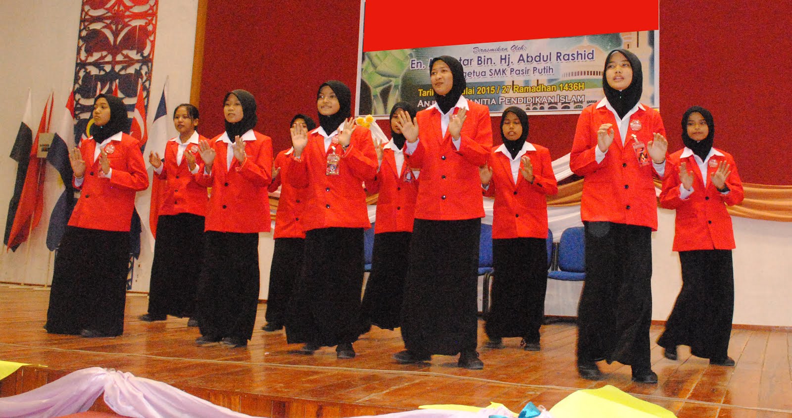 SMK.BALUNG TAWAU SCHOOL ACCESS CENTRE: Biodata Pengawas Pusat Akses