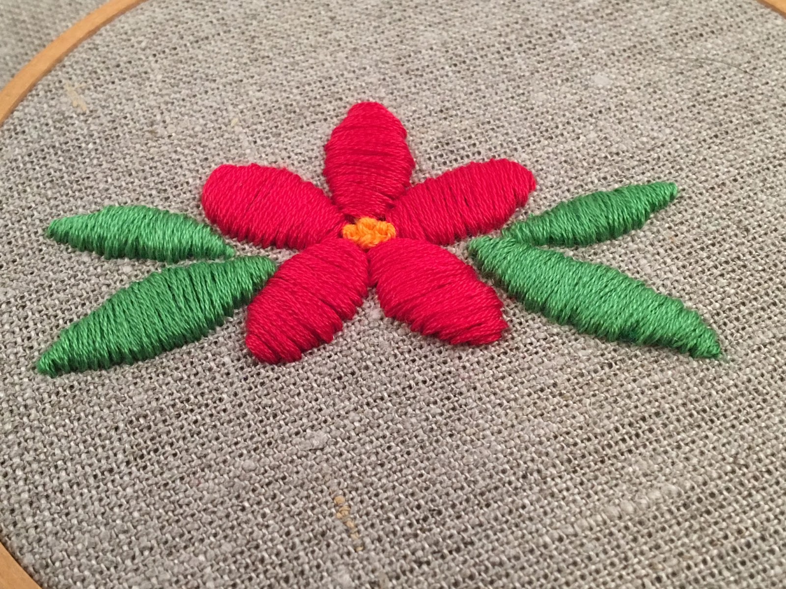 feeling stitchy: MooshieStitch Monday: Padded Satin Stitch Flower