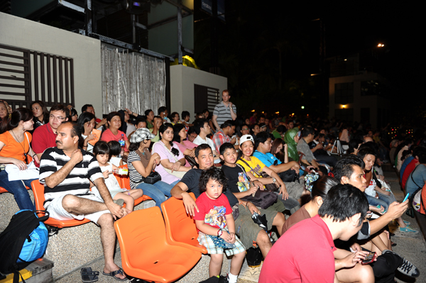 Sael's World: Sentosa Island and Songs of the Sea Singapore