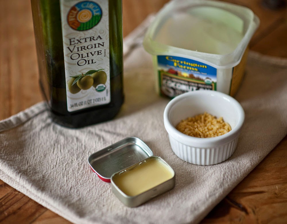 The Nutmeg Collective: DIY Kitchen Lip Balm
