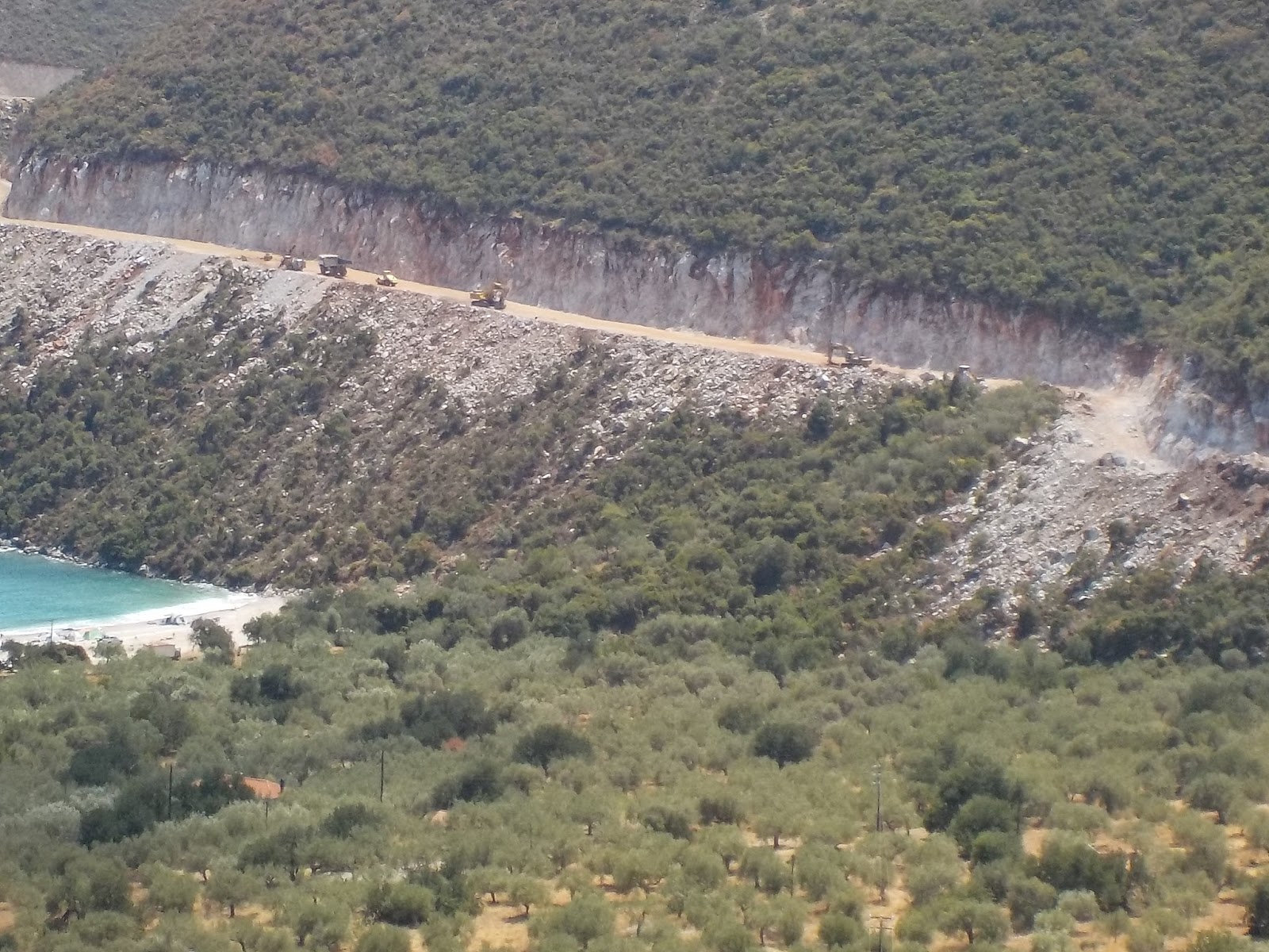 ORTHOLOGIKA: ΦΩΚΙΑΝΟΣ : ΡΗΜΑΞΑΝ ΤΟΠΙΟ ΚΑΙ ΦΥΣΗ.....ΣΚΟΤΩΣΑΝ ΝΕΟΓΝΑ ...