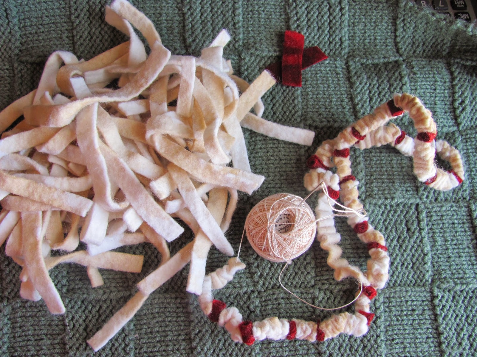 By The Bay Needleart: Wool Popcorn Garland Tutorial
