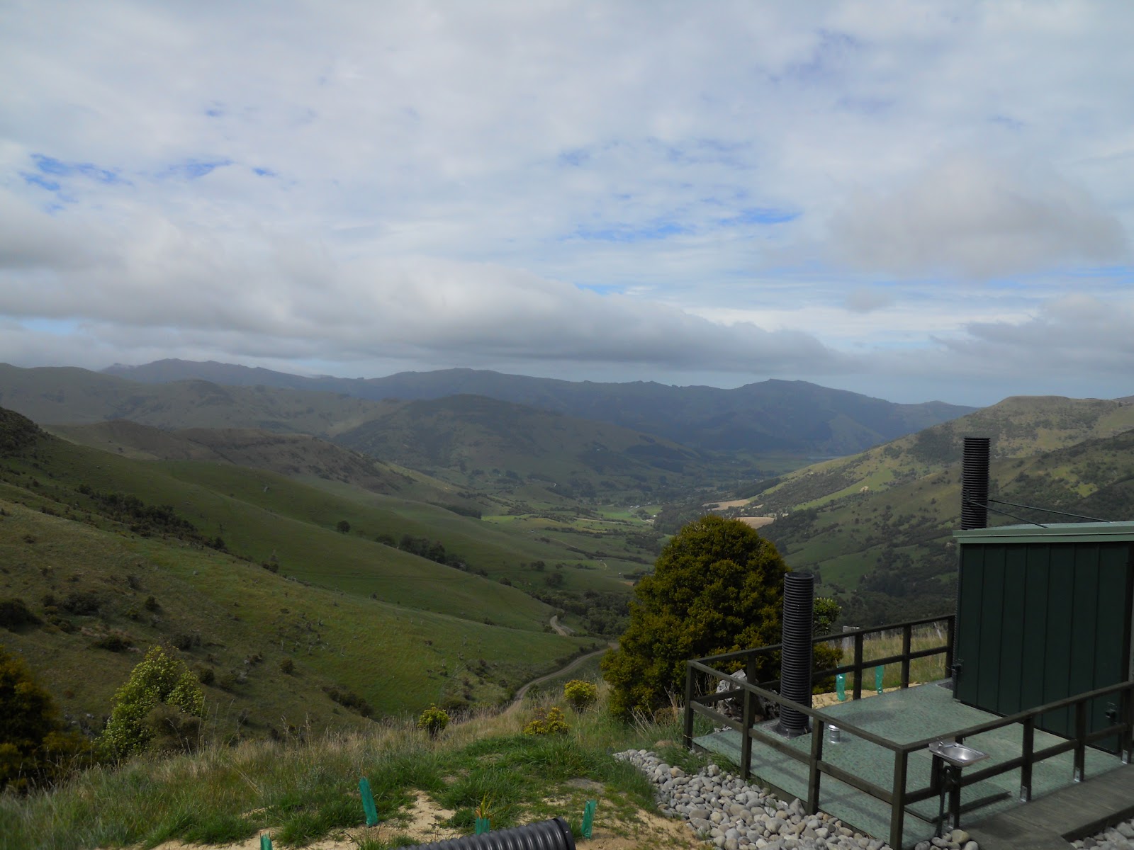 Tramping in the New Zealand backcountry: NZ Bush Adventures: Rod Donald ...