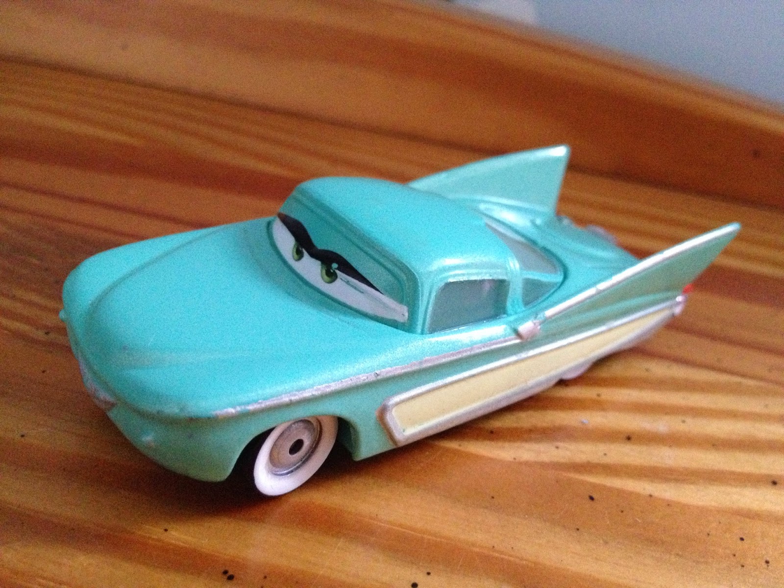 Dan the Pixar Fan: Cars: Flo