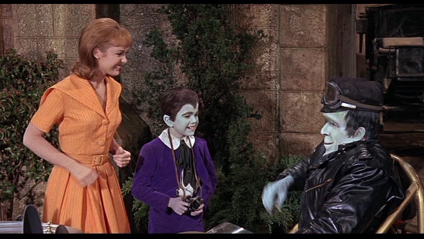 Cultureshark: TV Time Bonus: The Munsters...IN COLOR!