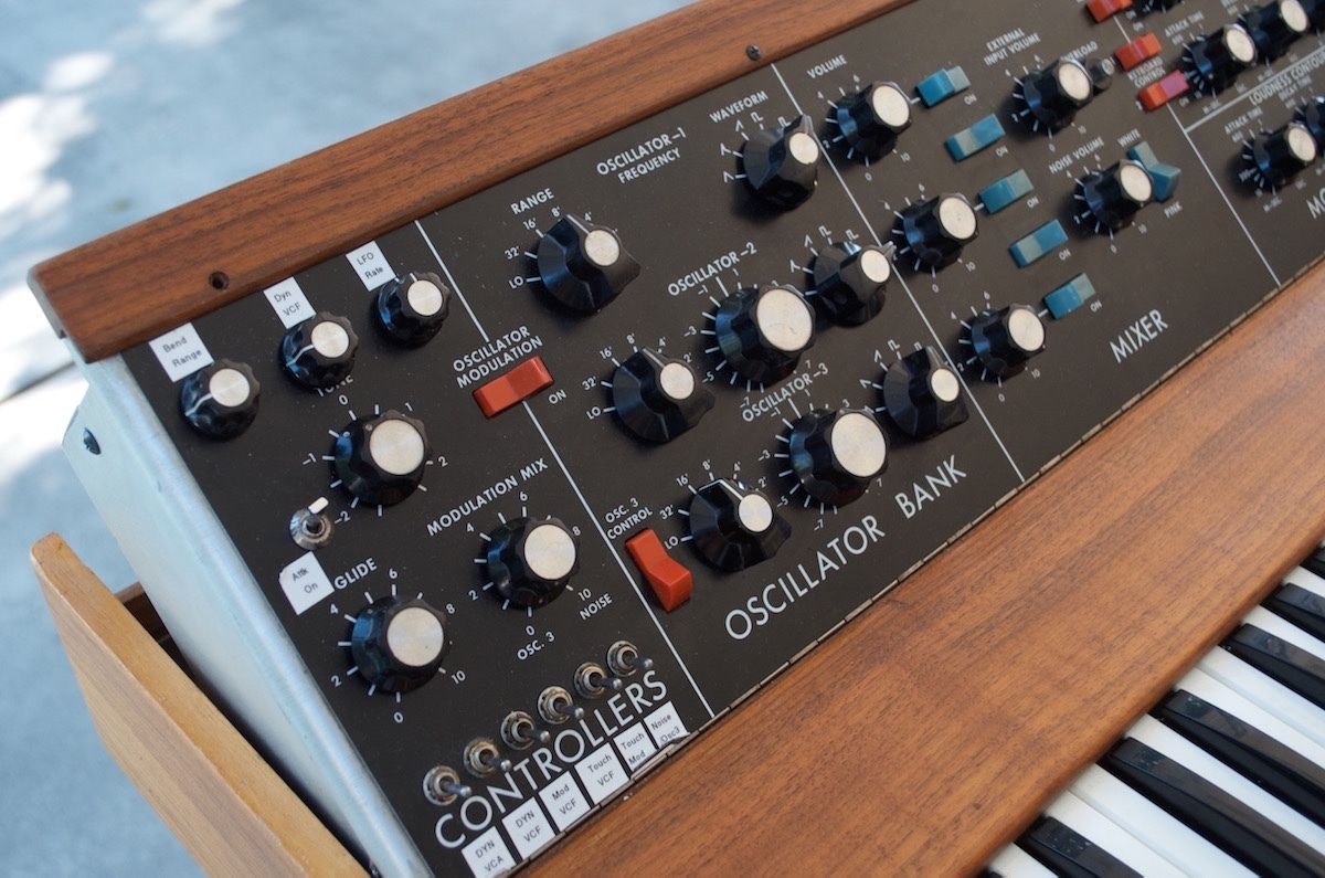 MATRIXSYNTH: 1972 Moog Minimoog D Keyboard Synthesizer SN 1442E w/ Mods ...