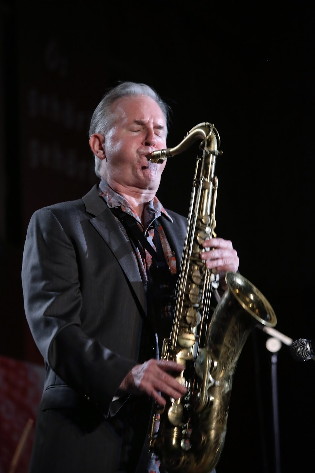 Republic of Jazz: Scott Hamilton - The Shadow of Your Smile (2017)