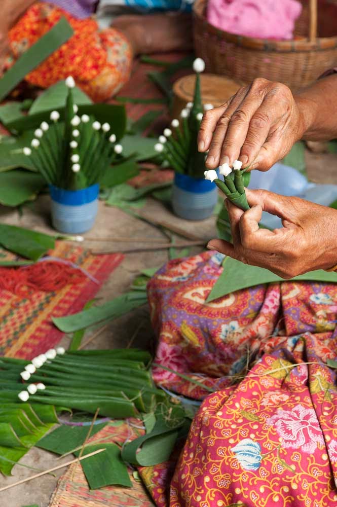 Allen's World: Theravada Buddhist Bone Washing Ritual