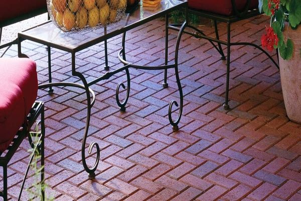 Custom Stoneworks & Design Inc.: Holland Paver