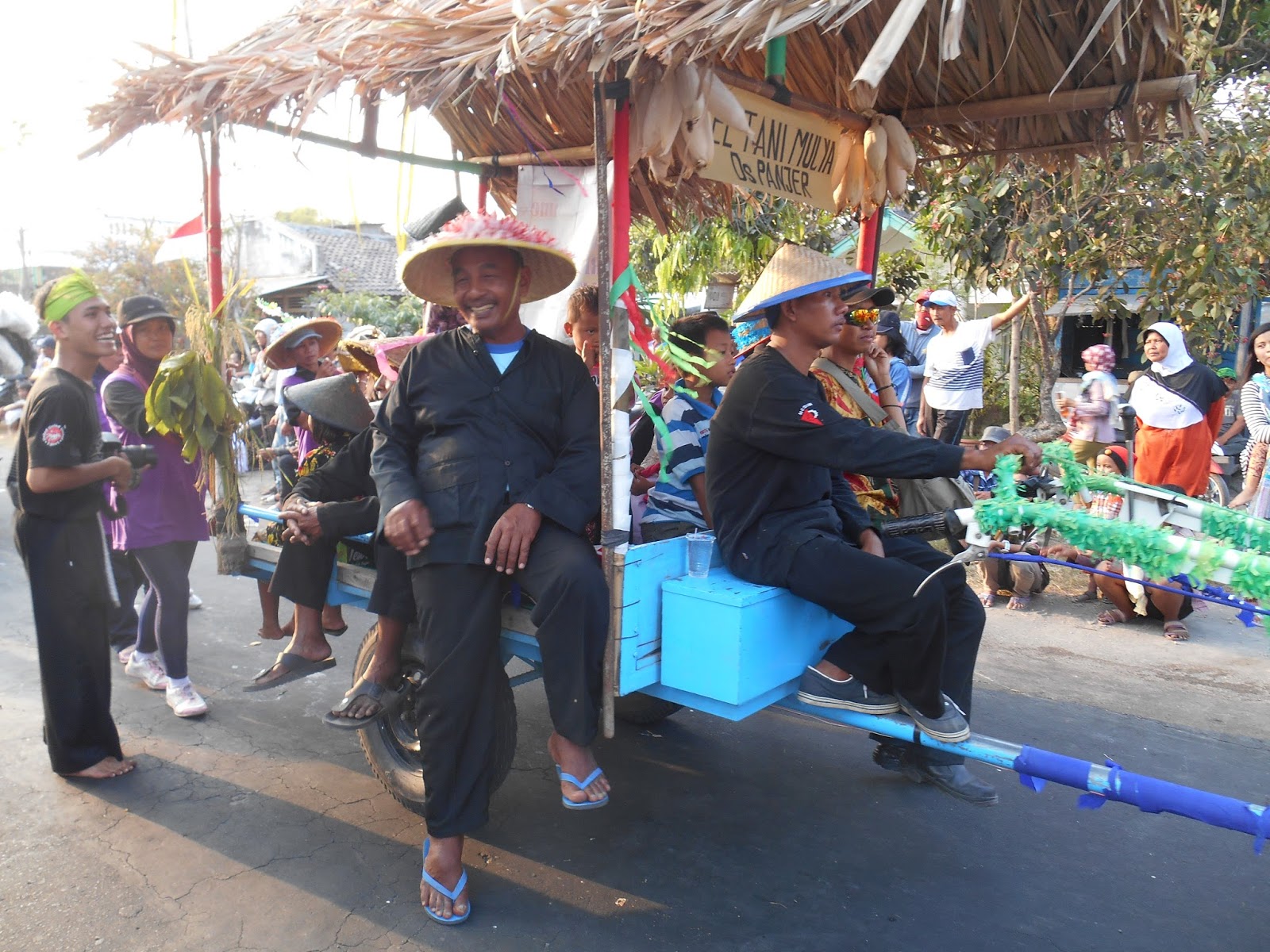 Panjer Plosoklaten: KARNAVAL HUT RI 2015