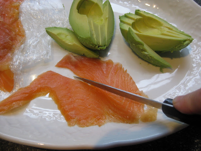 Food Lust People Love: Smoked Salmon and Avocado Easy Appetizer