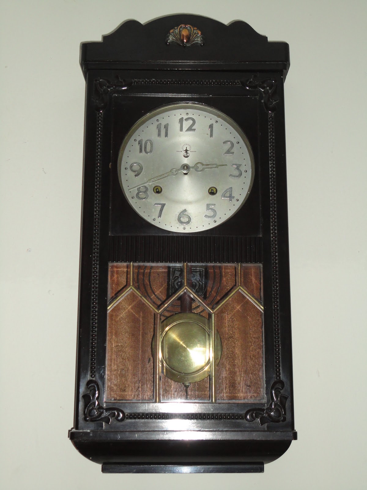 Antique Corner Collections: Jam Dinding Antik