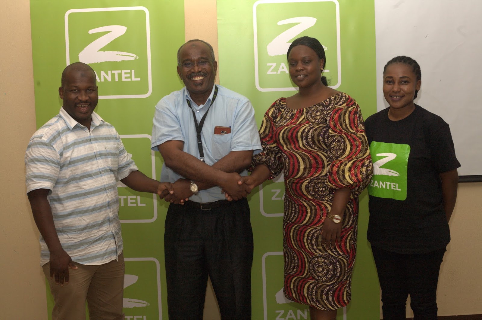 ZANTEL UNVEILS SPECIAL PACK FOR TOURISTS IN ZANZIBAR - KILOLE MZEE BLOG