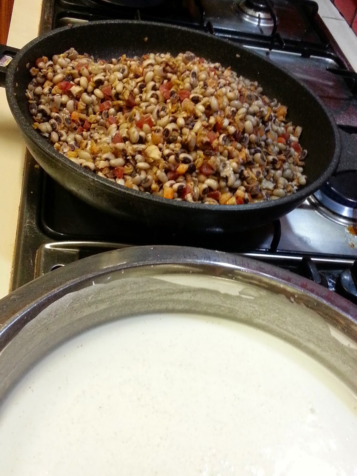 Pat's Kitchen Journal: Black eye bean rice cake