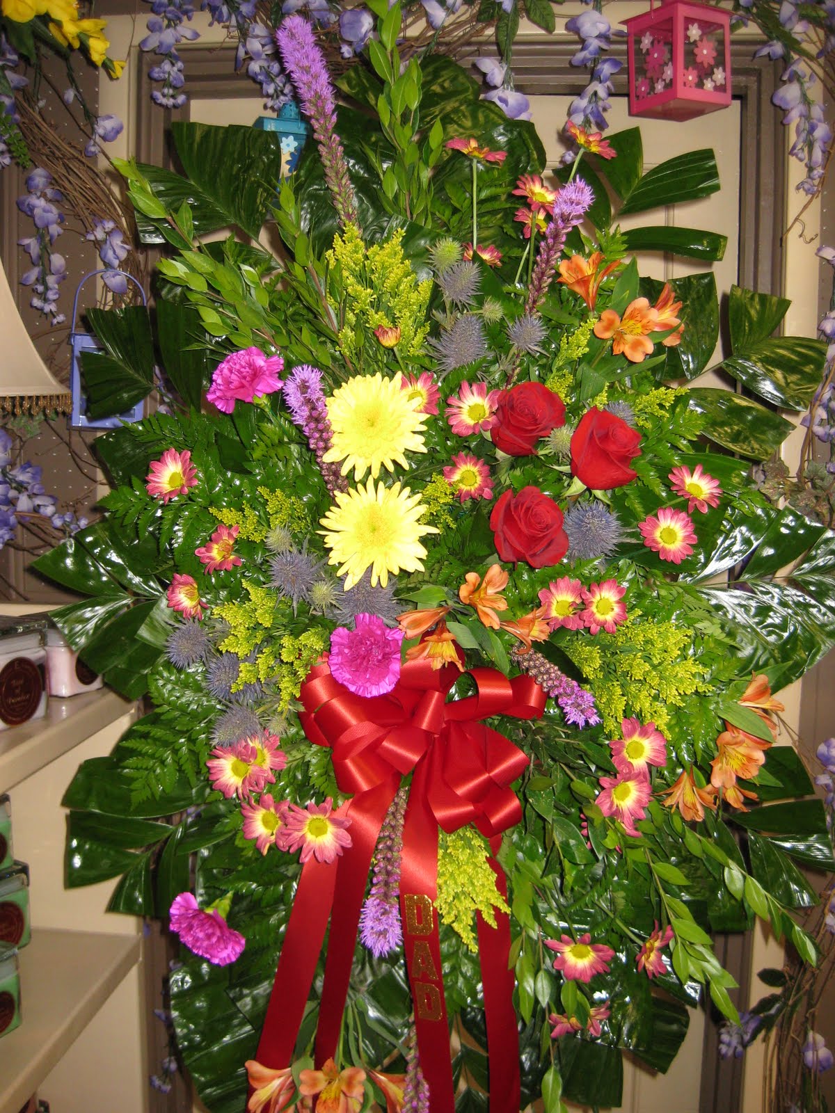 Bowden Floral: Easel Arrangements