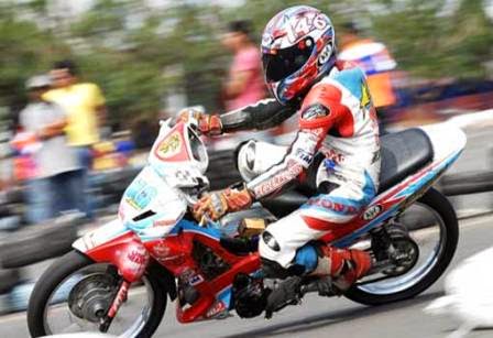 Modifikasi Karisma 125 D, Gambar Motor Road Race - MyOtomotif