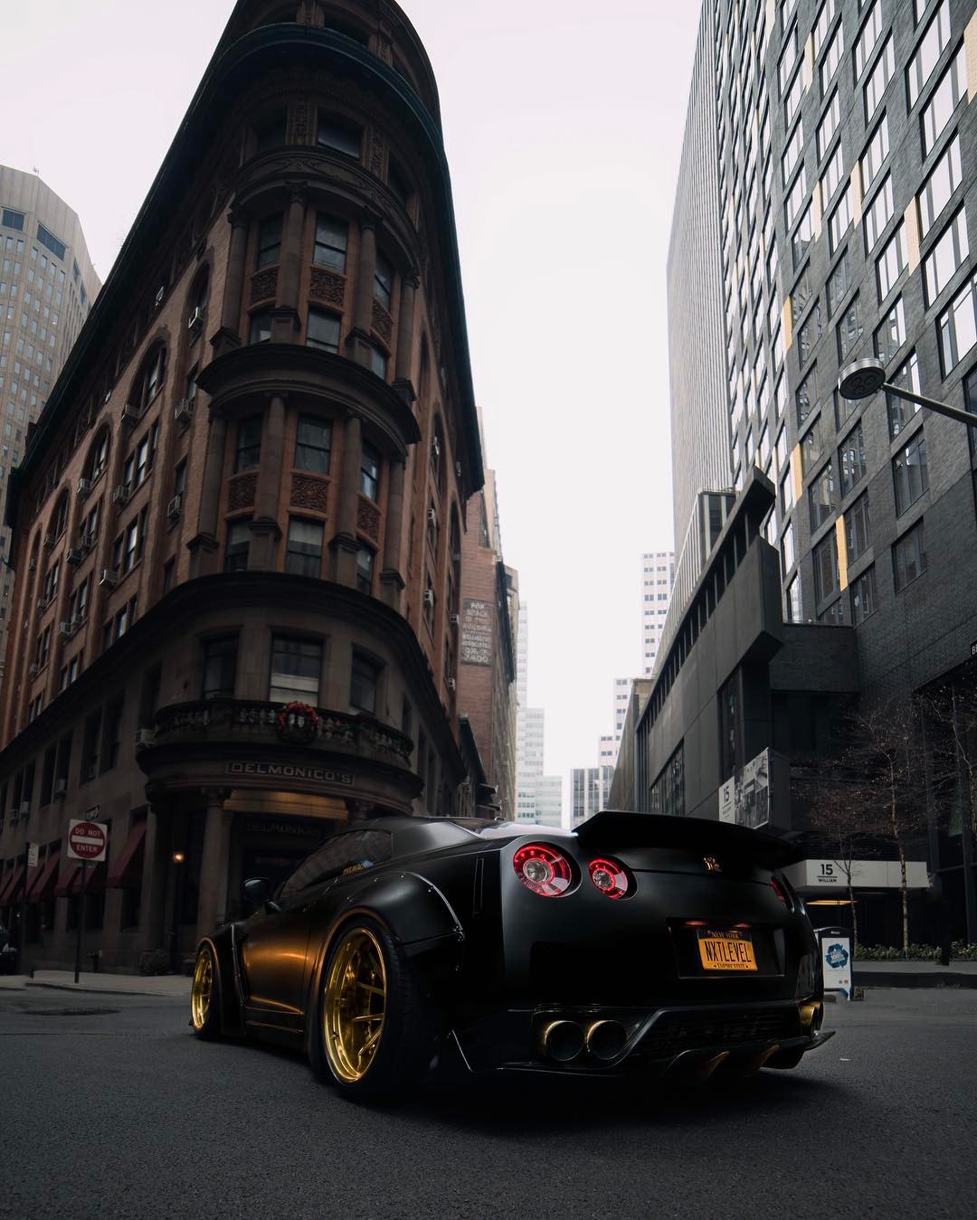 Muscle Cars Americain: GTR R35 "The Ghost Rider" by Liberty Walk