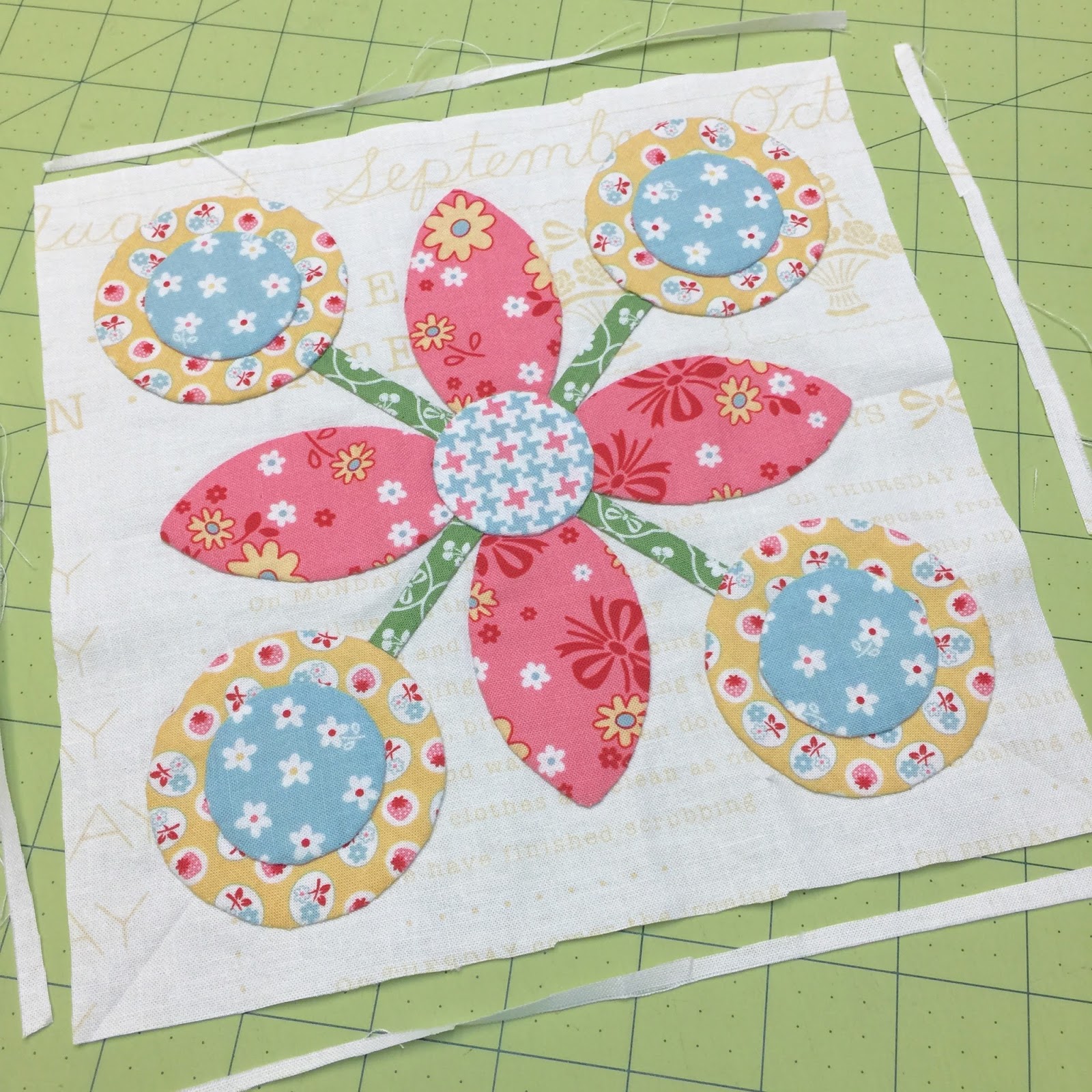 Bee In My Bonnet: BLOOM Sew Along - Week 19 - Block 19!!!