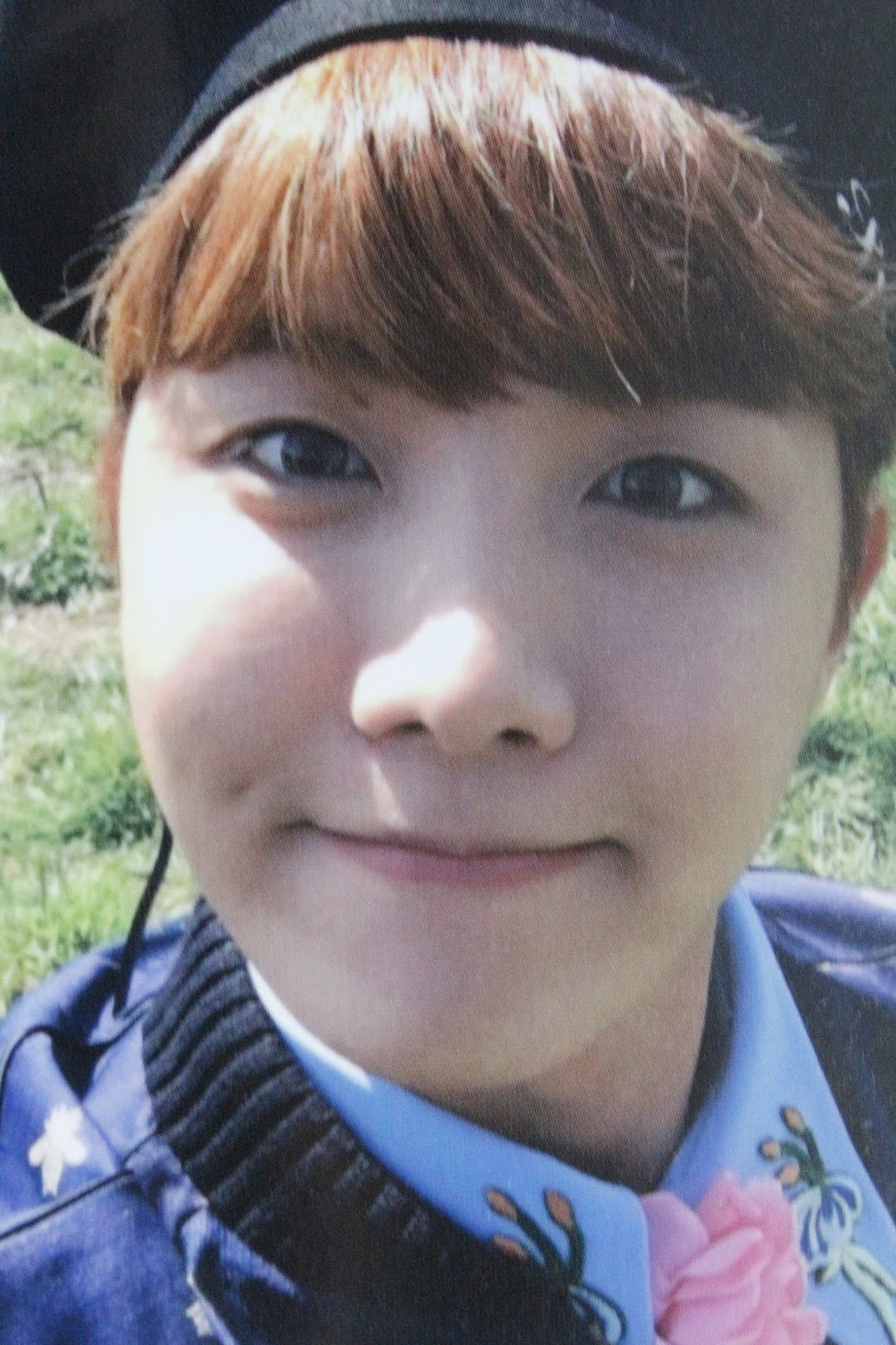 kpop scans: J-Hope ( BTS ) - Young Forever photocard + autograph