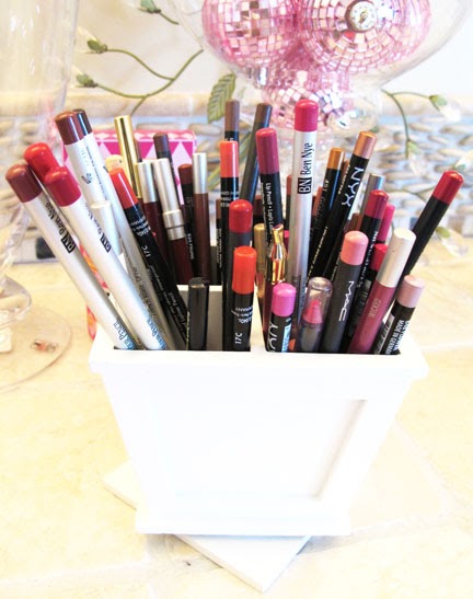 kandeej.com: How I store my make-up: Lipliners edition
