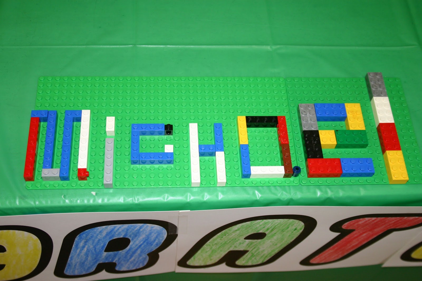 Jenn's PaperCuts: M's Lego Bithday Party