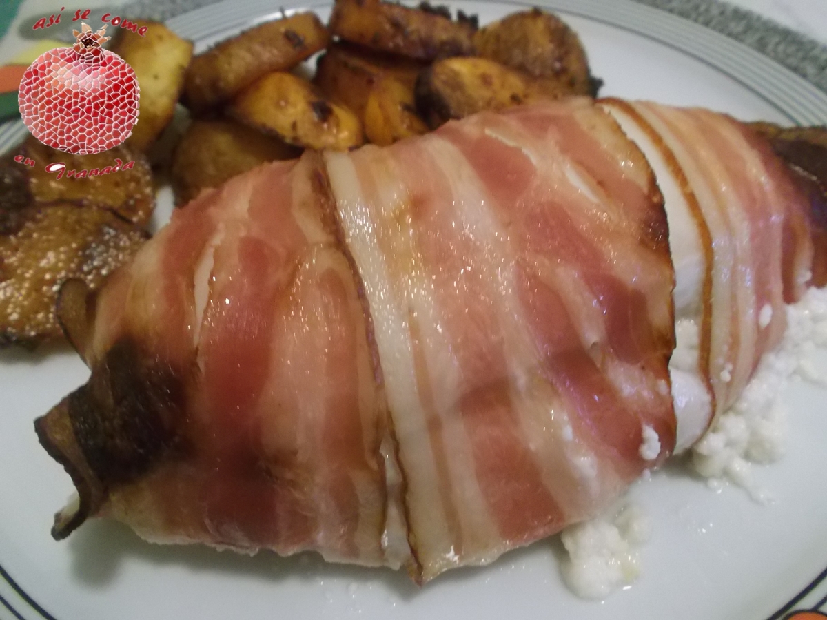 Así se come en Granada.: Pechugas de pollo con queso y bacon