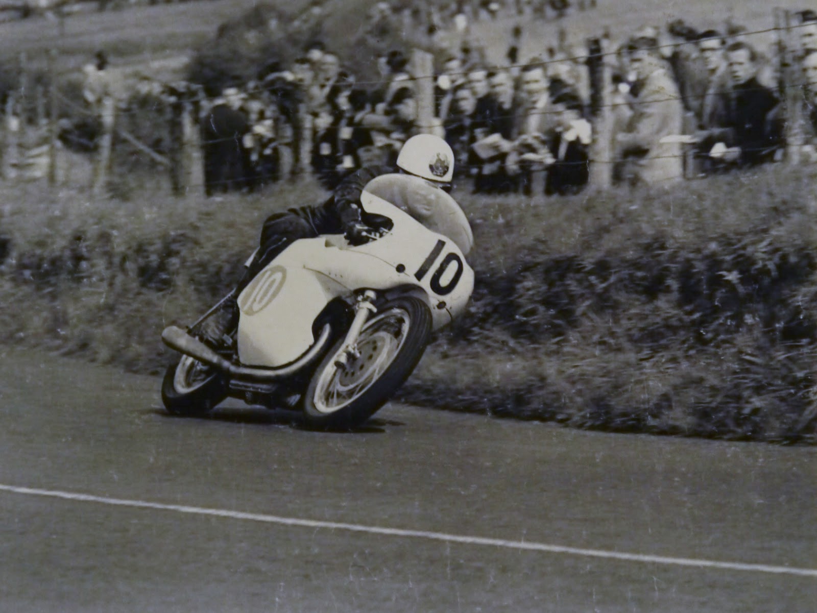 Scottish Classic Motorcycle Racing: Bob McIntyre Memorial Classic Races ... Scottish Classic Motorcycle Racing: Bob McIntyre Memorial Classic Races ...