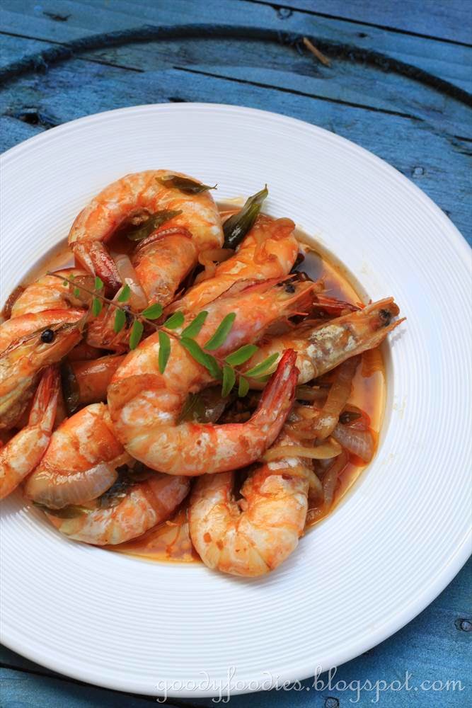 GoodyFoodies: I cooked: King Prawns with Garlic Butter and Curry Leaves