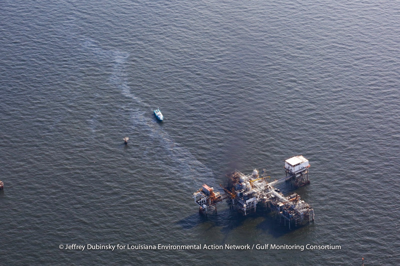 MEC&F Expert Engineers : Oil platform operated by Texas Petroleum ...