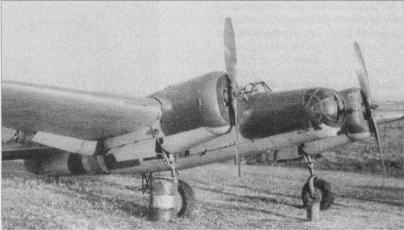 Airplanes in the skies + FAF history: SB -2 / Tupolev ANT-40