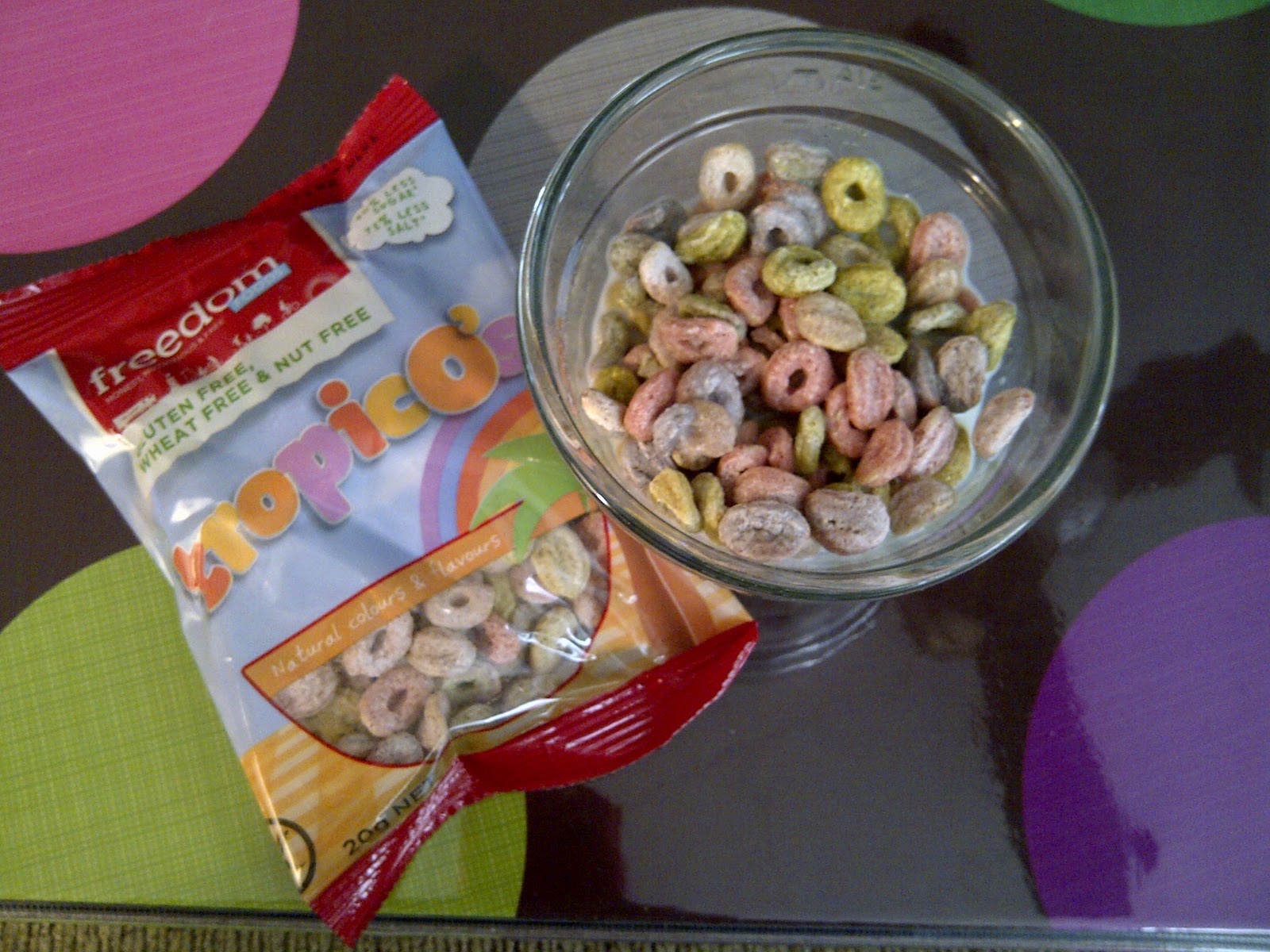 USASillyYaks: Are you sitting down? I found gluten free Froot Loops!!!