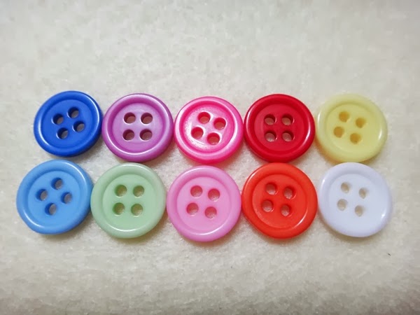 Katalog: Butang Bulat Empat Lubang 1.1cm