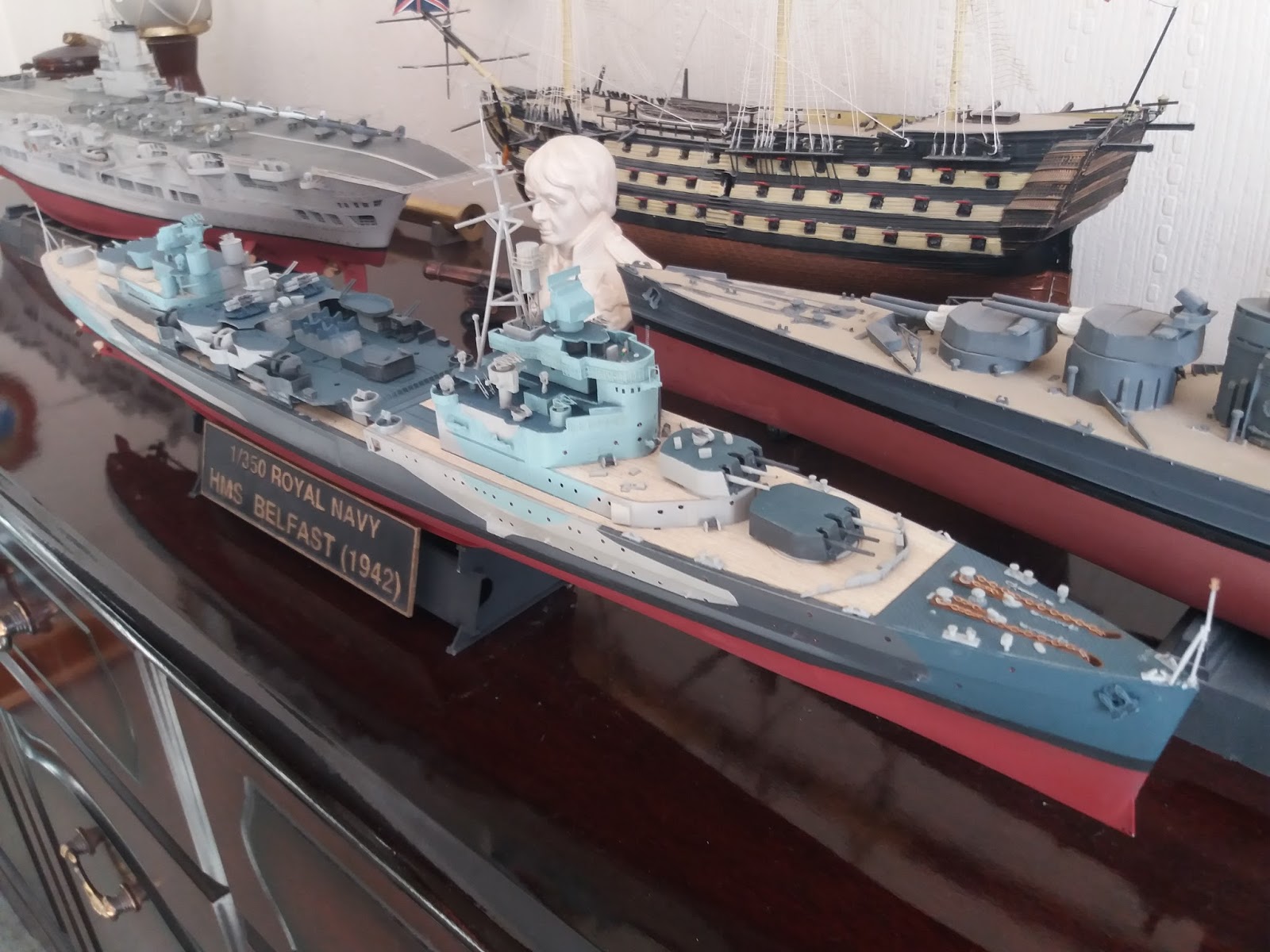 . The Hinckley Shipyard: Project HMS Belfast 1:350 Trumpeter. A step by ...