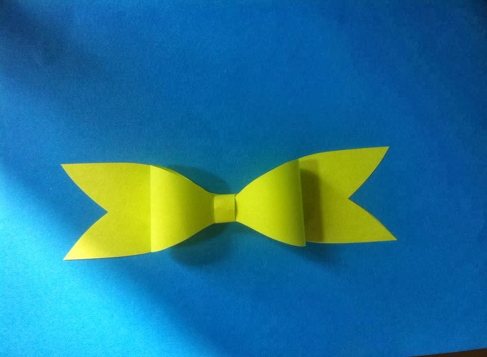 Art ,Craft ideas and bulletin boards for elementary schools: Paper bow ...