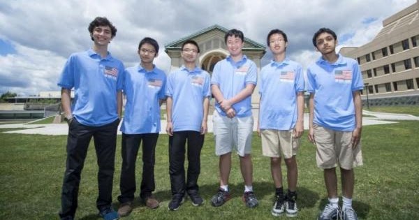 Views From The Edge: U.S. mathletes finished fourth in the world