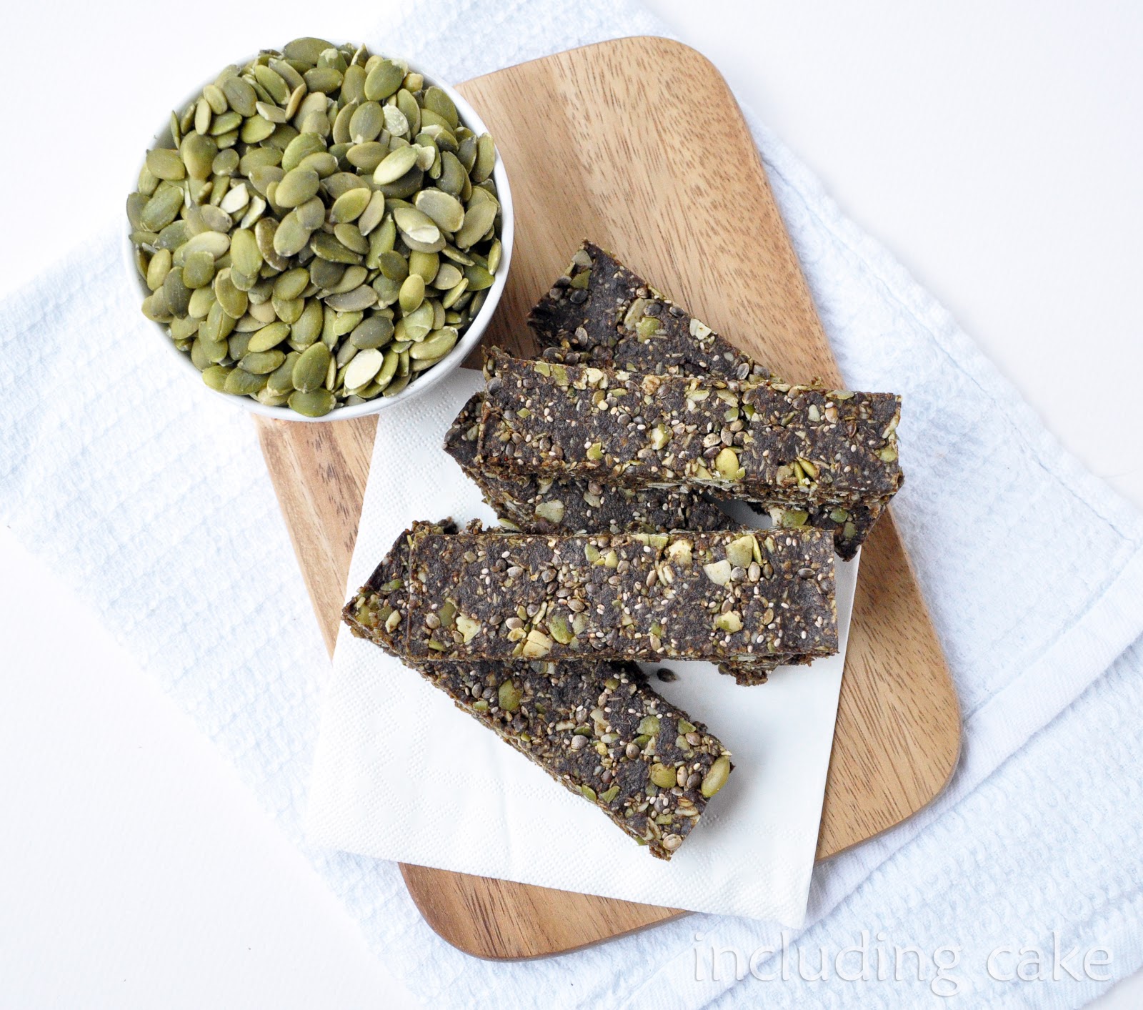 Hemp protein superfood ‘candy’ bars | including cake