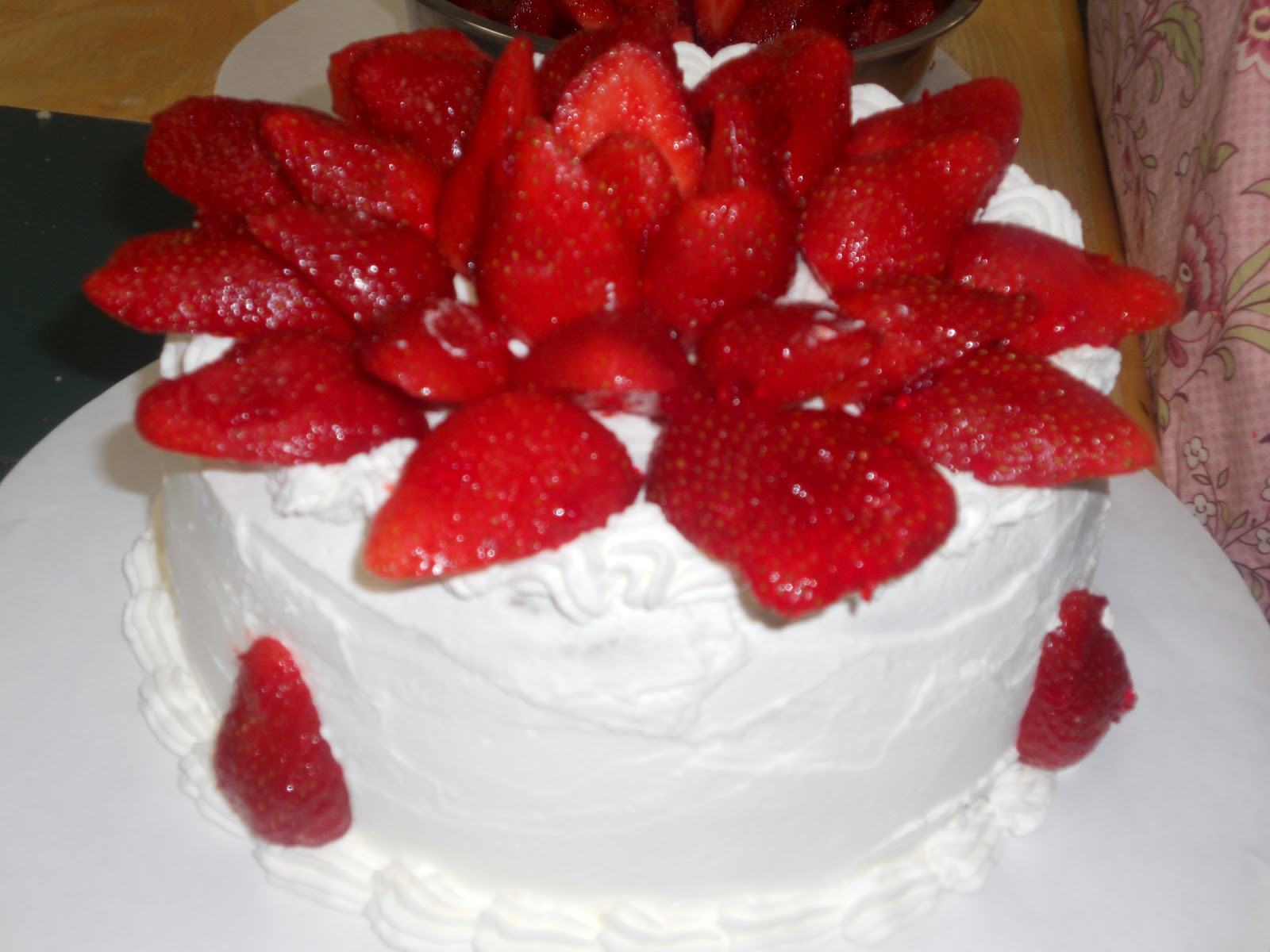 Creatividades Latinas: Pastel con Crema Chantilly & Frutas Fotos