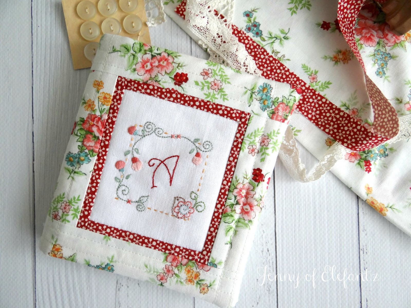 Jenny of ELEFANTZ: Allie's Own Sweet Needle-Book and a visit to the ER...