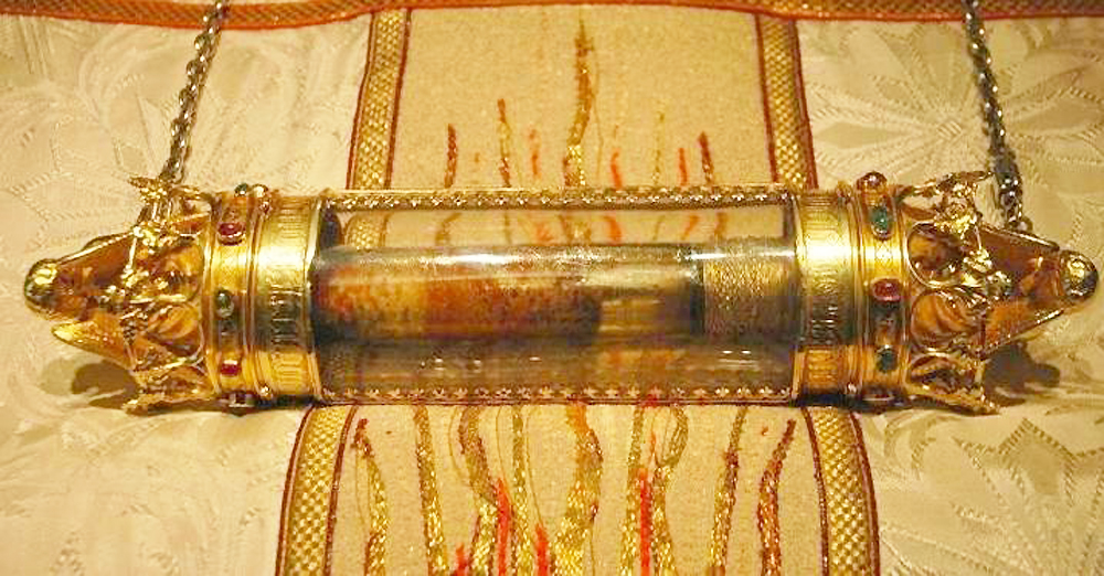 SaltimbanquiClicClic: Un vistazo a las reliquias más extrañas del mundo.