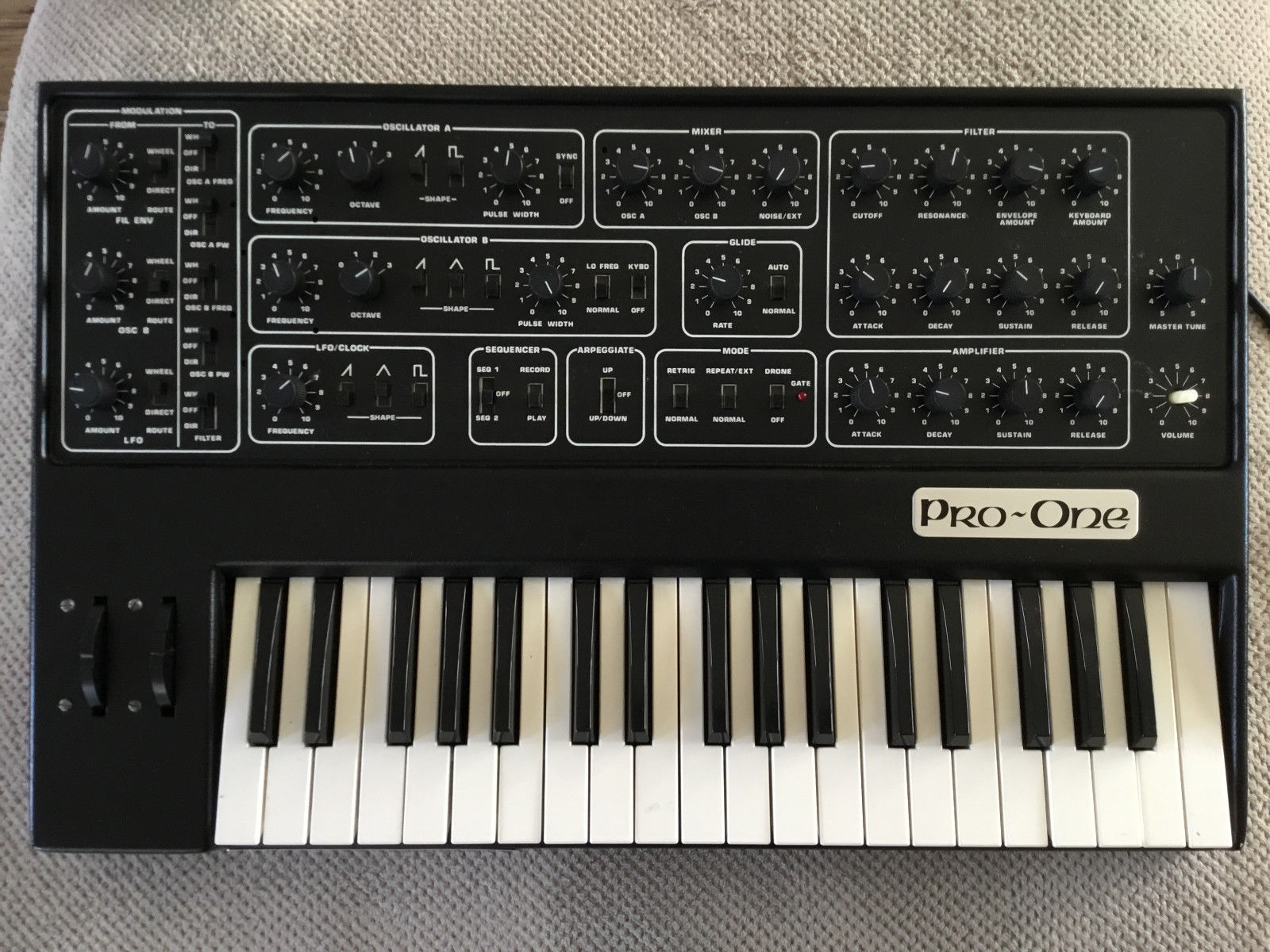 MATRIXSYNTH: Sequential Circuits Pro One Synthesizer SN 6750 w ...