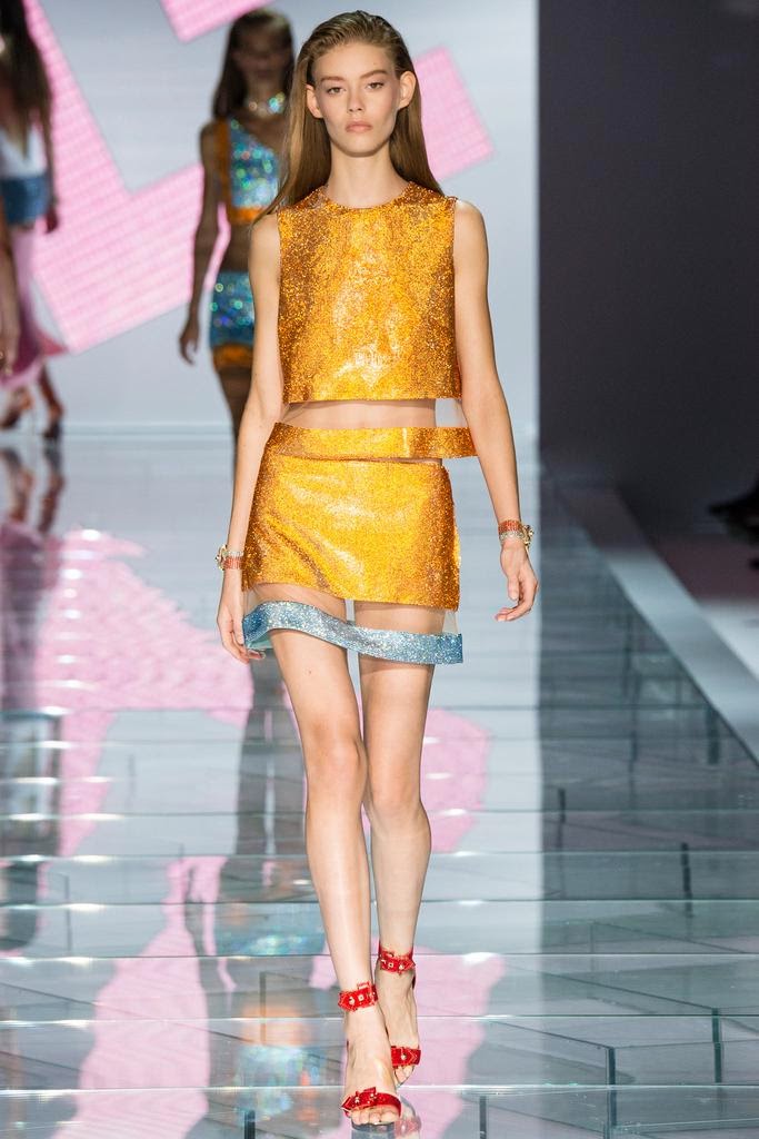 Nicola Loves. . . : The Collections: Versace Spring 2015