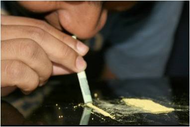 INTERVENCION EN PROBLEMAS DE ADICCIONES 6206: DROGAS INHALABLES Y LSD.