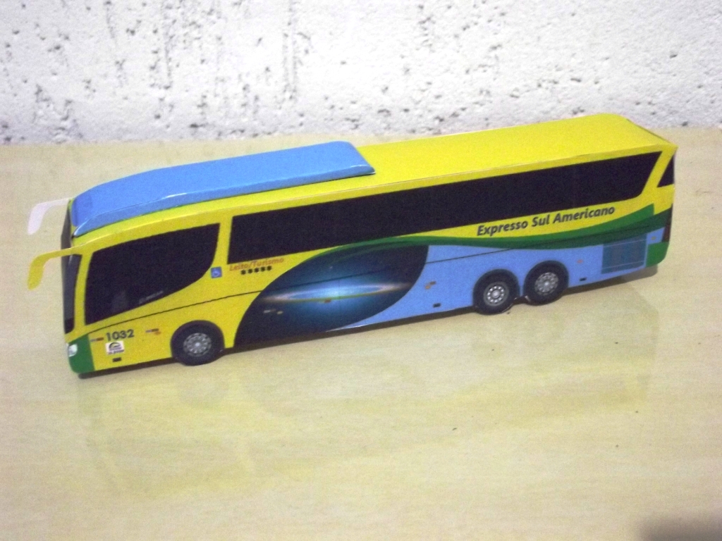 SP. Papel Modelismo: PaperCraft - Ônibus Irizar PB - Volvo B12R