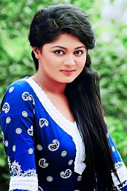 BD Actress and Model Moushumi Hamid Latest Photos, Actress Mousumi ...