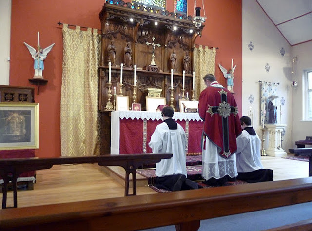 CATHOLICVS: Santa Misa Tridentina de la fiesta de la Santa Faz en ...