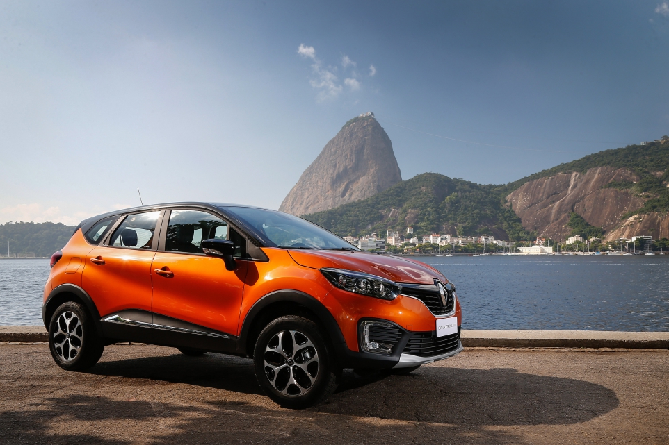 Renault Captur Intense 1.6 SCe X-TRONIC CVT, o teste da semana