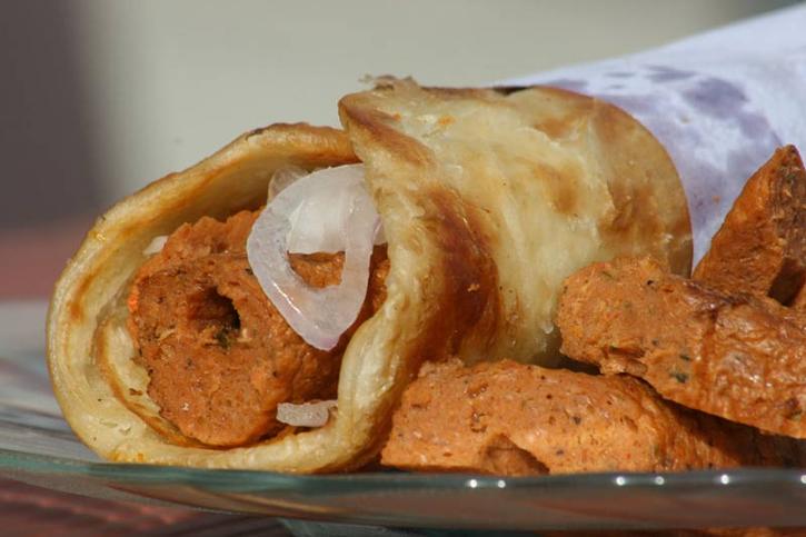 How to make Chicken Seekh Roll Recipe | Restaurant In South Delhi ...