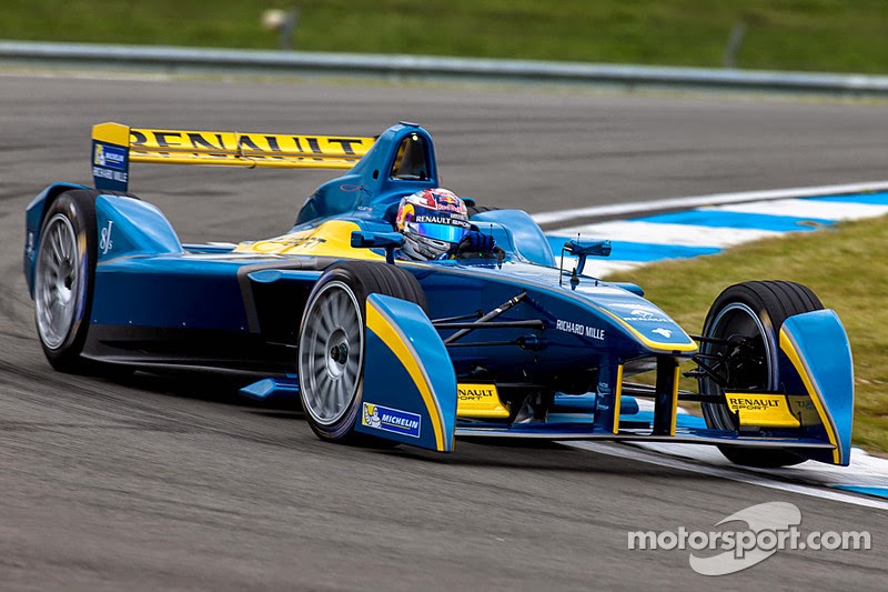 Demo BKB: The First Formula E Battery Car Race