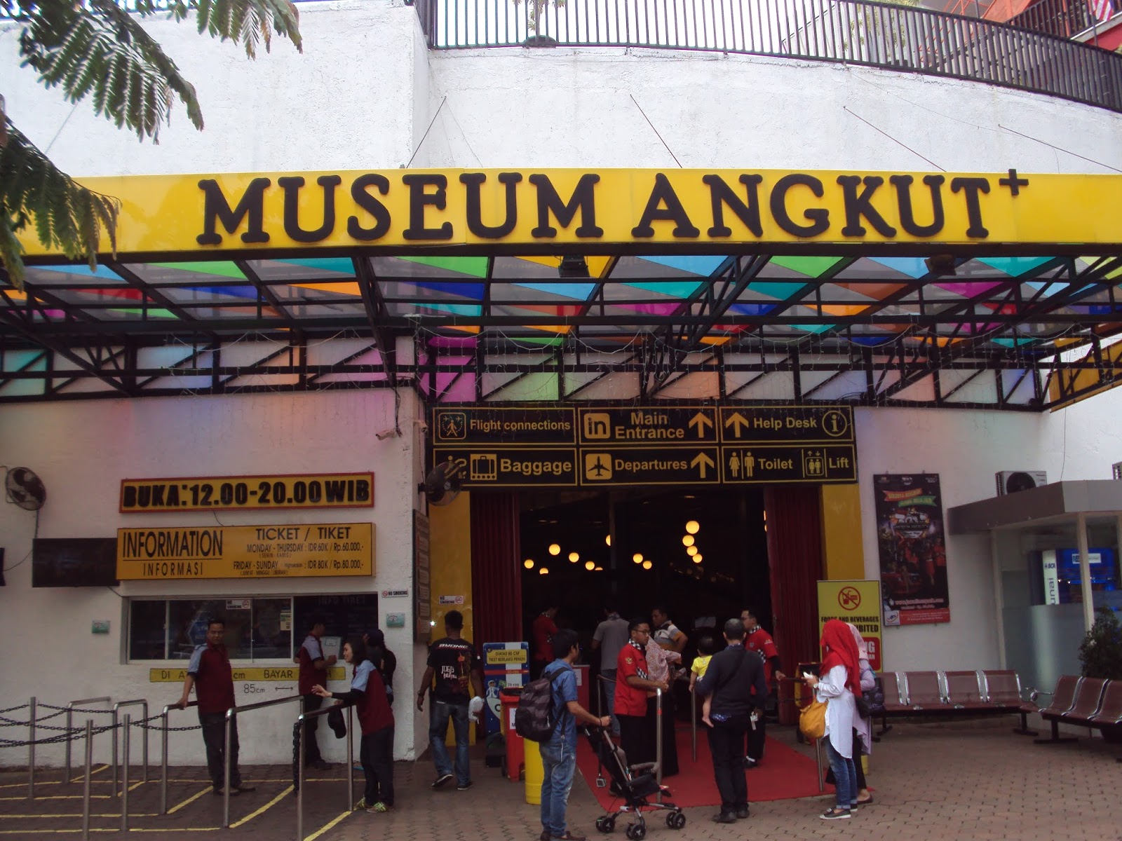 Museum Angkut dan Pasar Apung Batu Malang ~ BERBAGI INFORMASI TEMPAT WISATA