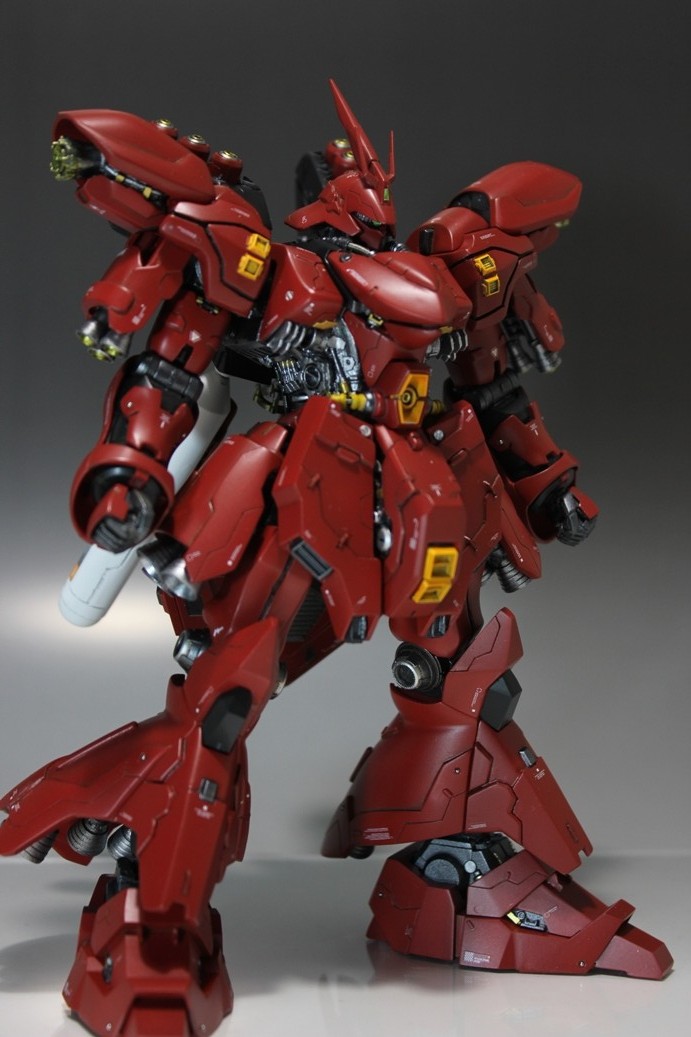 HGUC 1/144 Sazabi Custom Build